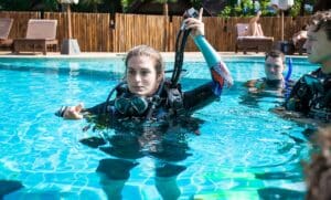 PADI 5 Point Descent Over a Sensitive Bottom Skill